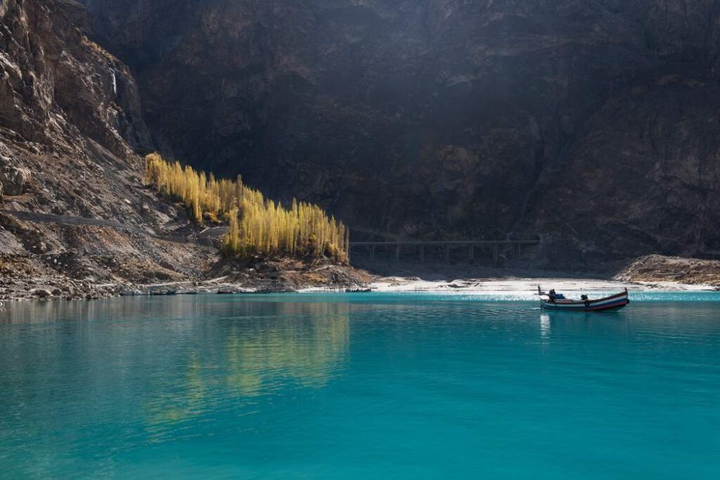 Explore the Beauty of Hunza Valley by Visiting these 10 Places ...